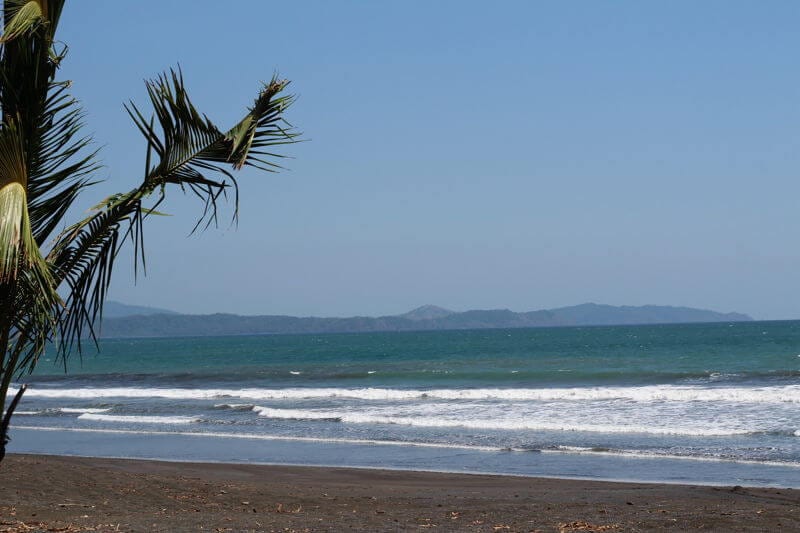 Mariato, Panama: The ideal place for surfing and swimming