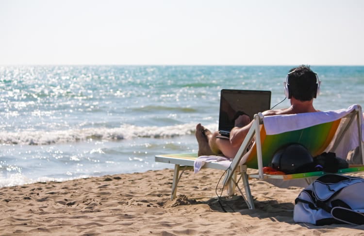 What Is A Digital Nomad? Explaining The Freedom Movement