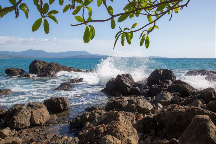What Makes Los Islotes In Panama’s Pacific Coast Unique