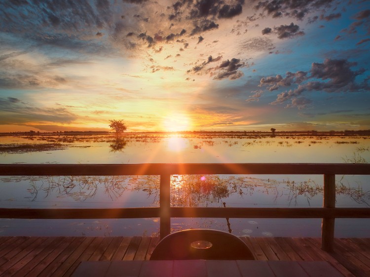 How Moving Overseas Looks Better Than Ever